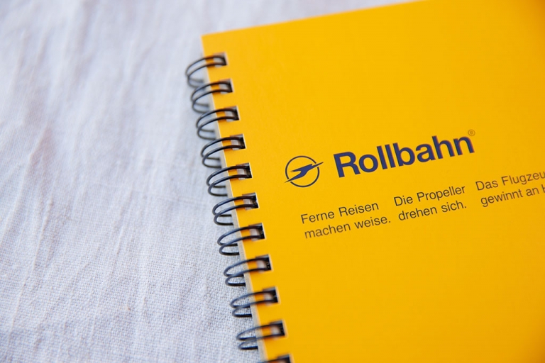 進化する定番ノート「Rollbahn（ロルバーン）」が20年経ってもファンを増やし続ける理由 | @Living アットリビング